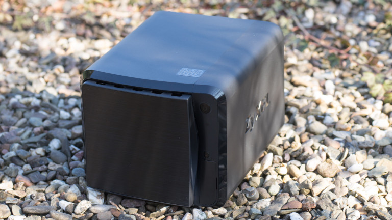 Günstiges 4 Bay NAS von ZyXEL im Test, das ZyXEL NAS542 - Techtest