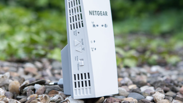 Der Netgear EX7300 Nighthawk X4 WiFi Range Extender im Test - Techtest