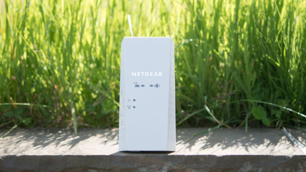 Der Netgear EX7300 Nighthawk X4 WiFi Range Extender im Test - Techtest
