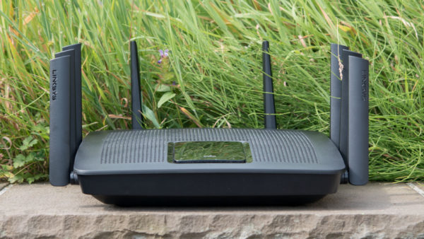 Der Monster WLAN Router von Linksys, der Linksys EA9500 im Test - Techtest