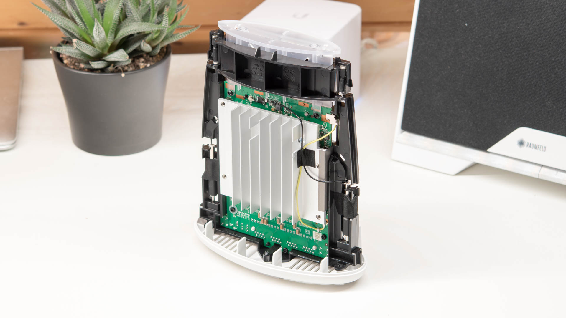 Netgear Orbi RBK40 im Test, Mesh WLAN für Daheim | Techtest