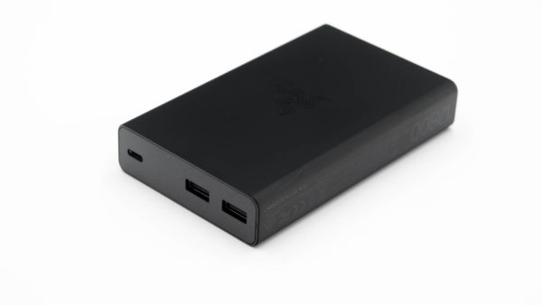 Die Razer Power Bank 12800mAh mit 45W Leistung im Test (mit USB C Power ...