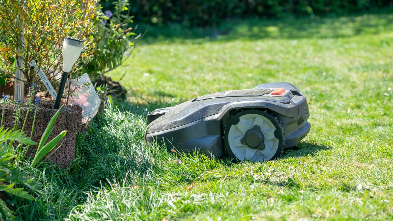 Test: Automower 305, der günstigste Mähroboter von Husqvarna