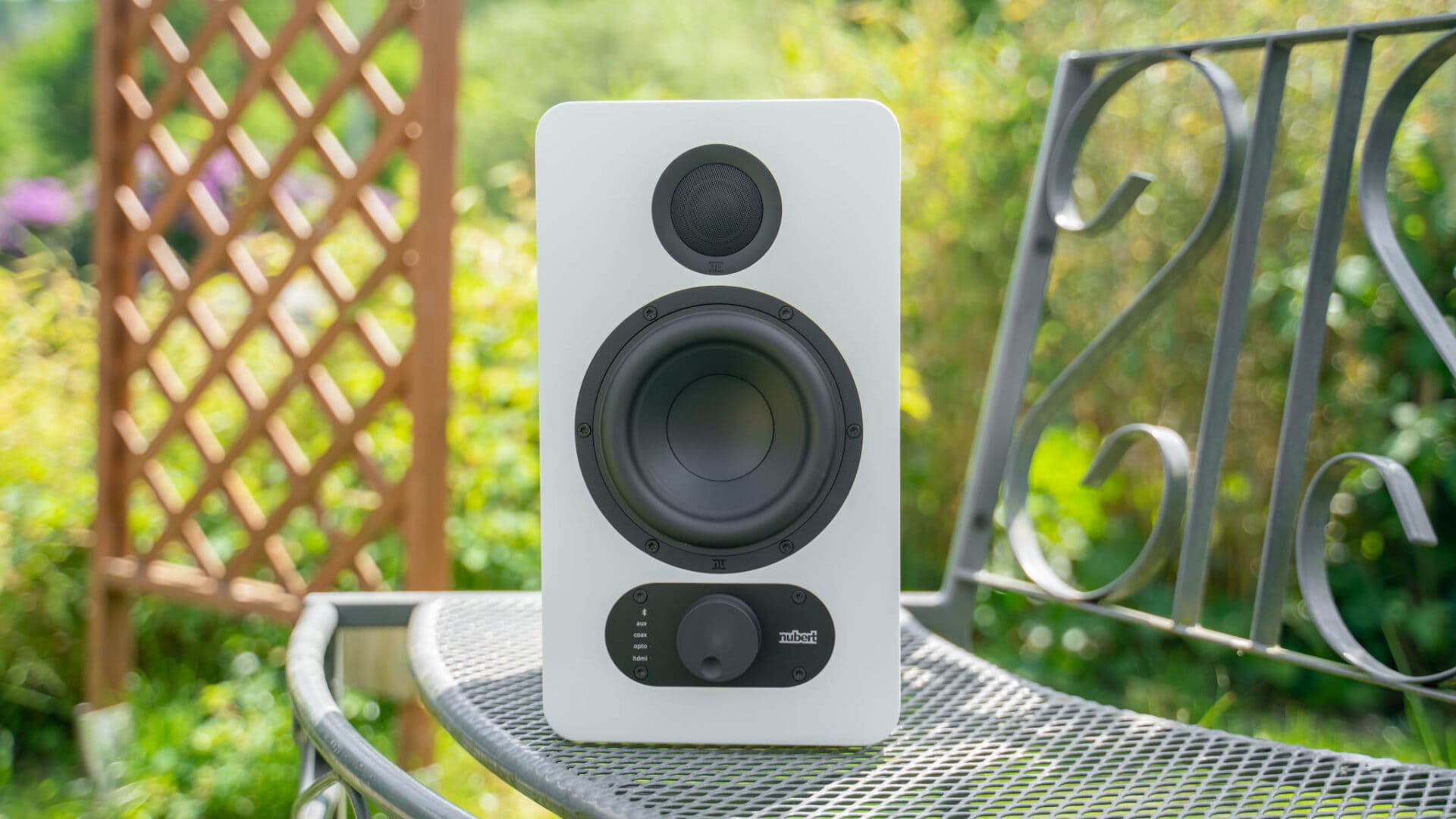 Test: Nubert nuPro SP-200, herausragende "Tischlautsprecher" - Techtest