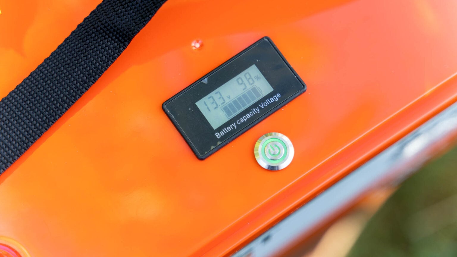 Der Creabest LiFePO4 Akku 100Ah 12,8V mit Bluetooth im Test - Techtest