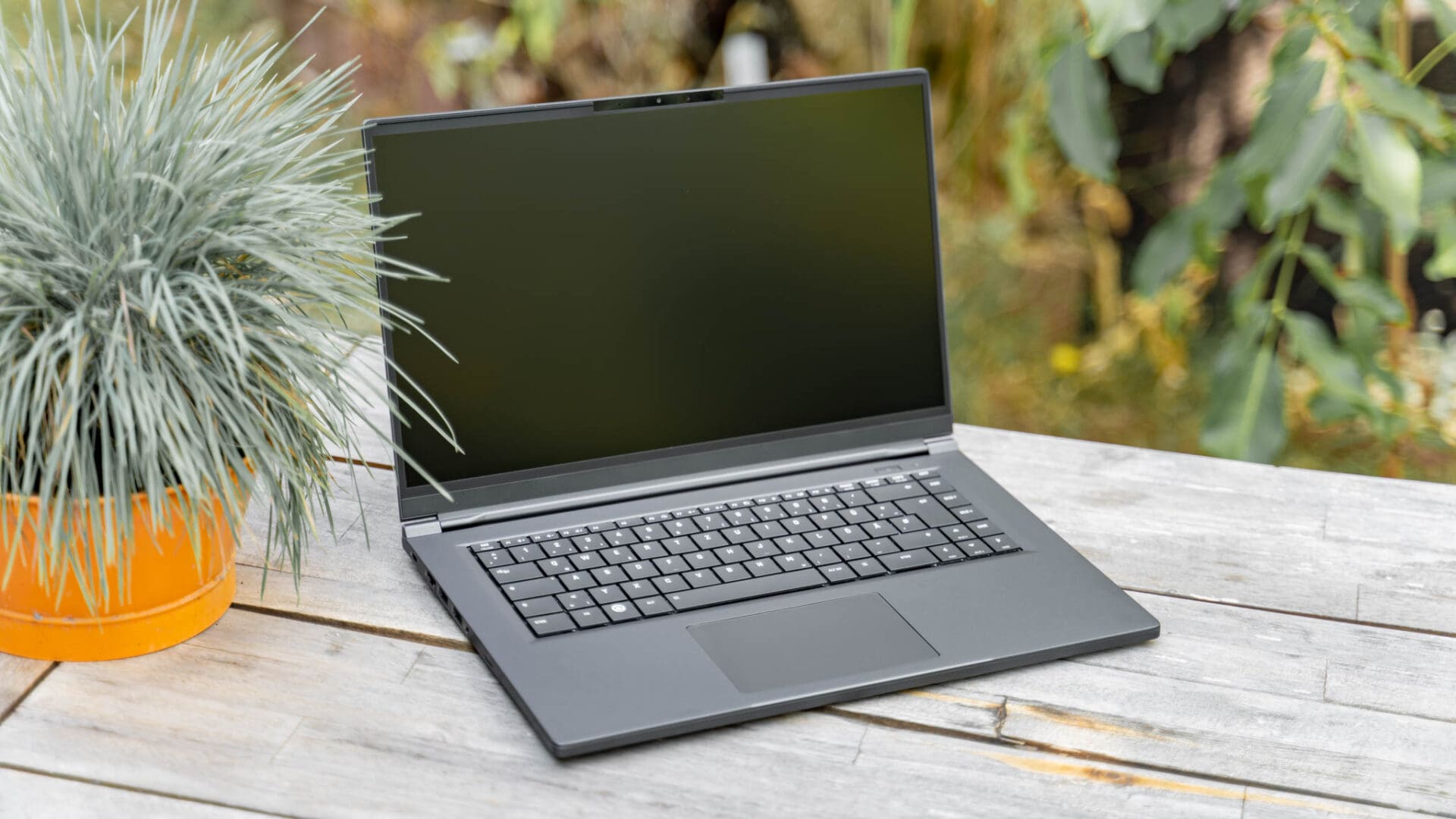 Das TUXEDO Pulse 15 - Gen2 im Test, top Linux-Notebook! - Techtest