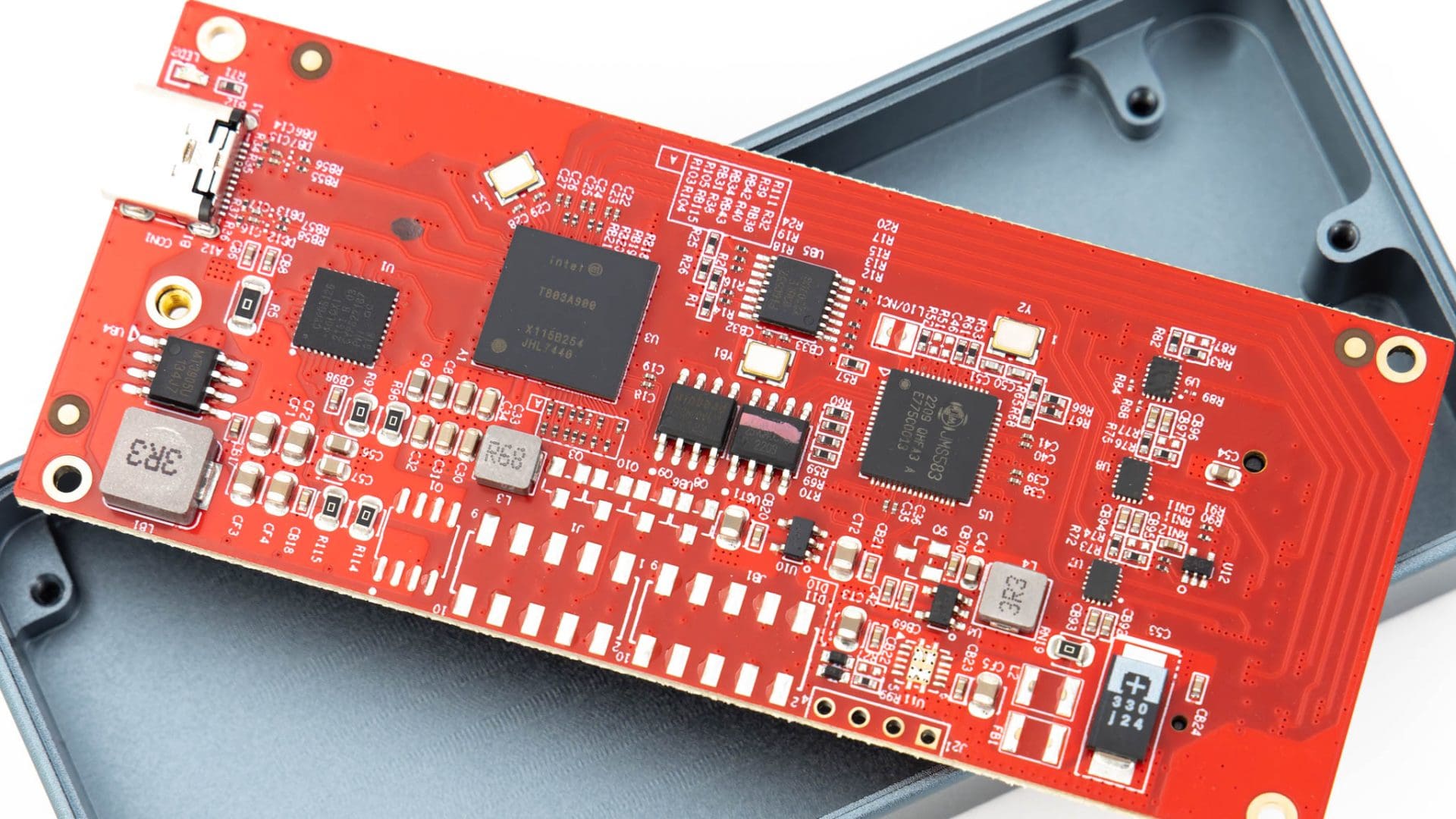 Das GiGimundo NVME Gehäuse 40Gbit/s im Test, USB 4 / Thunderbolt 3 ...