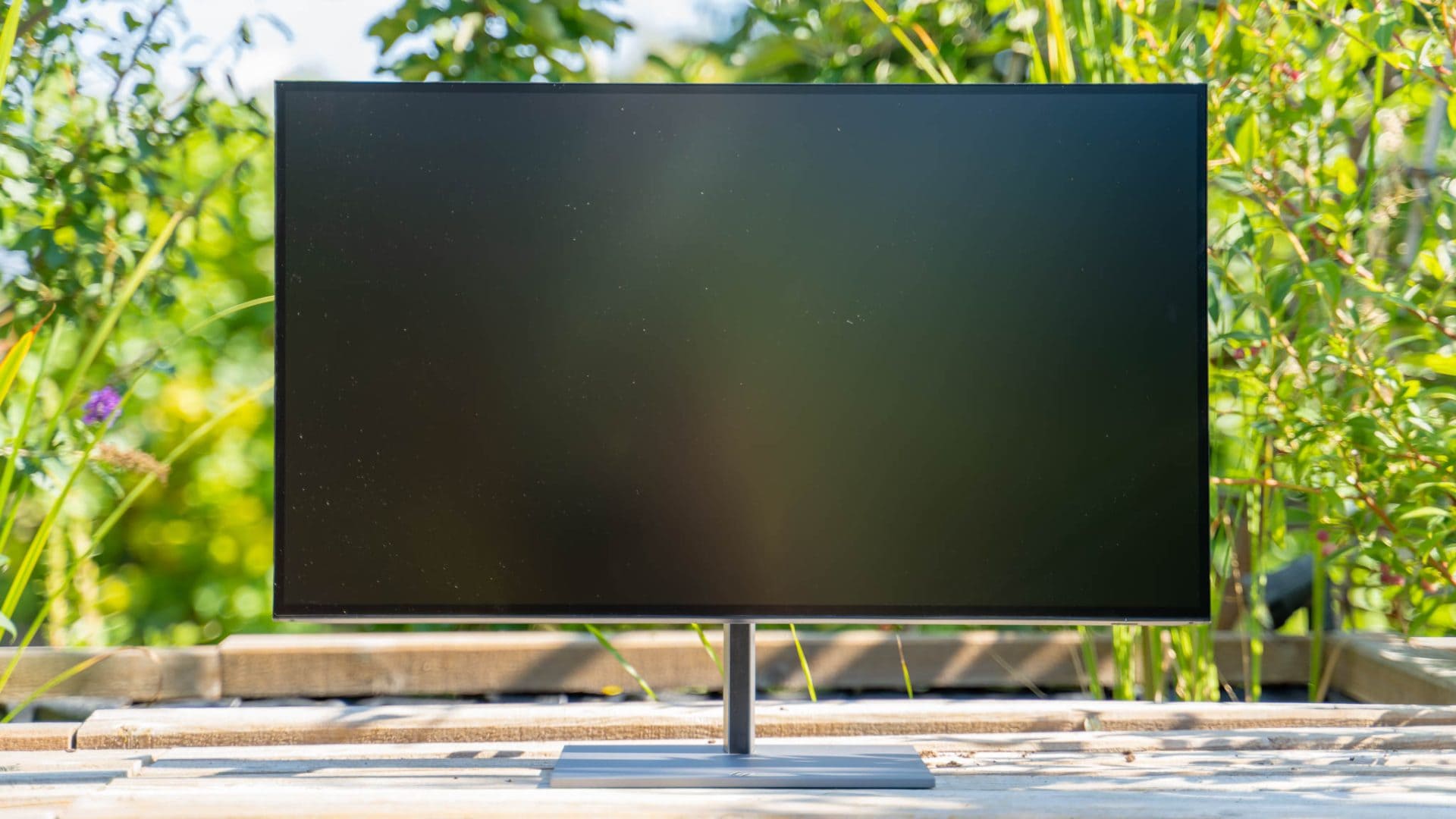 Test: HP Z27k G3, tolles Design, viele Anschlüsse und gutes Bild mit ...