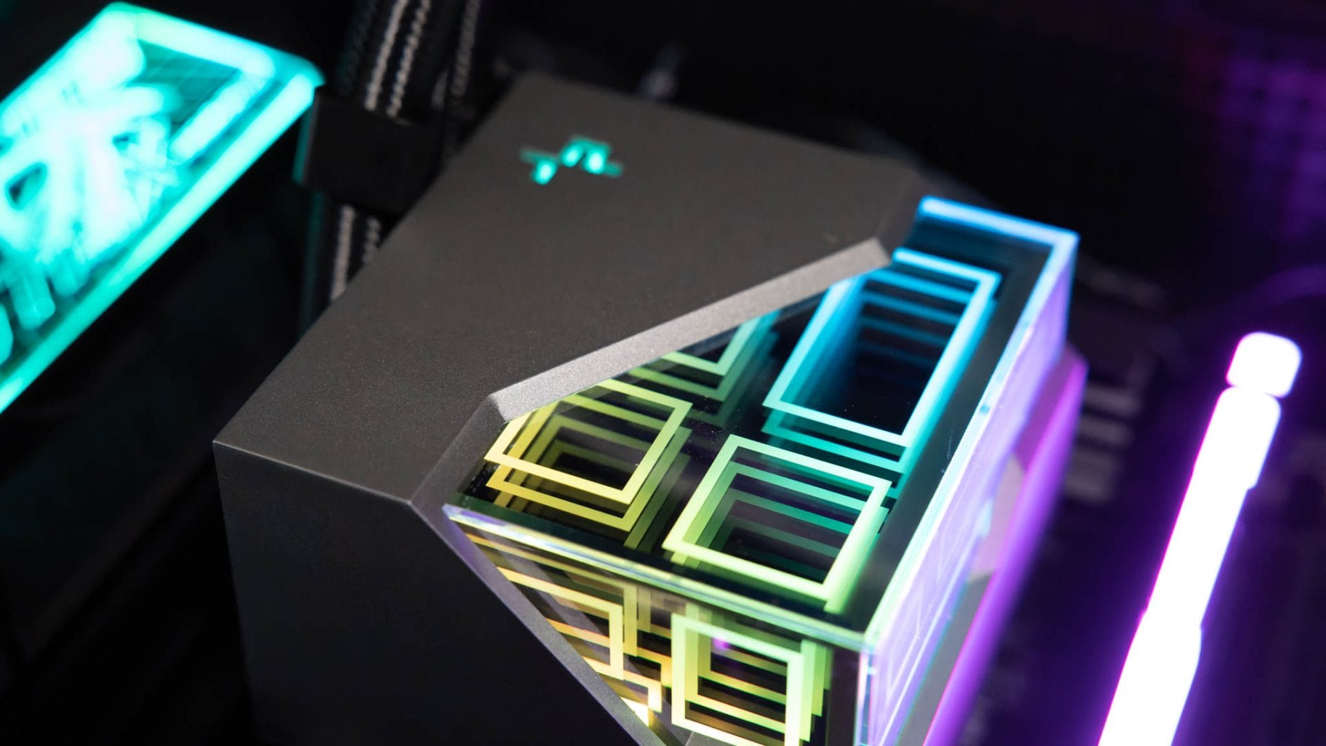 Test: DeepCool LT720, spannendes Design und höchste Leistung im Test ...