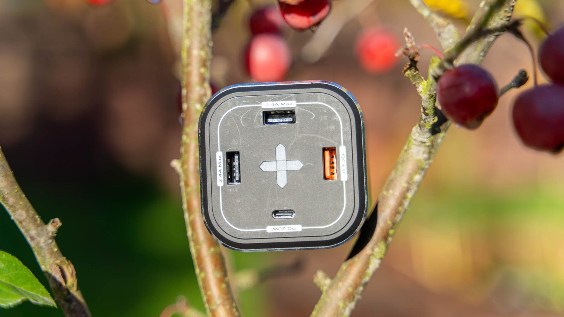 Der PWAYTEK GFN-331-2C USB C GaN Charger 65W 5-Port PD im Test - Techtest