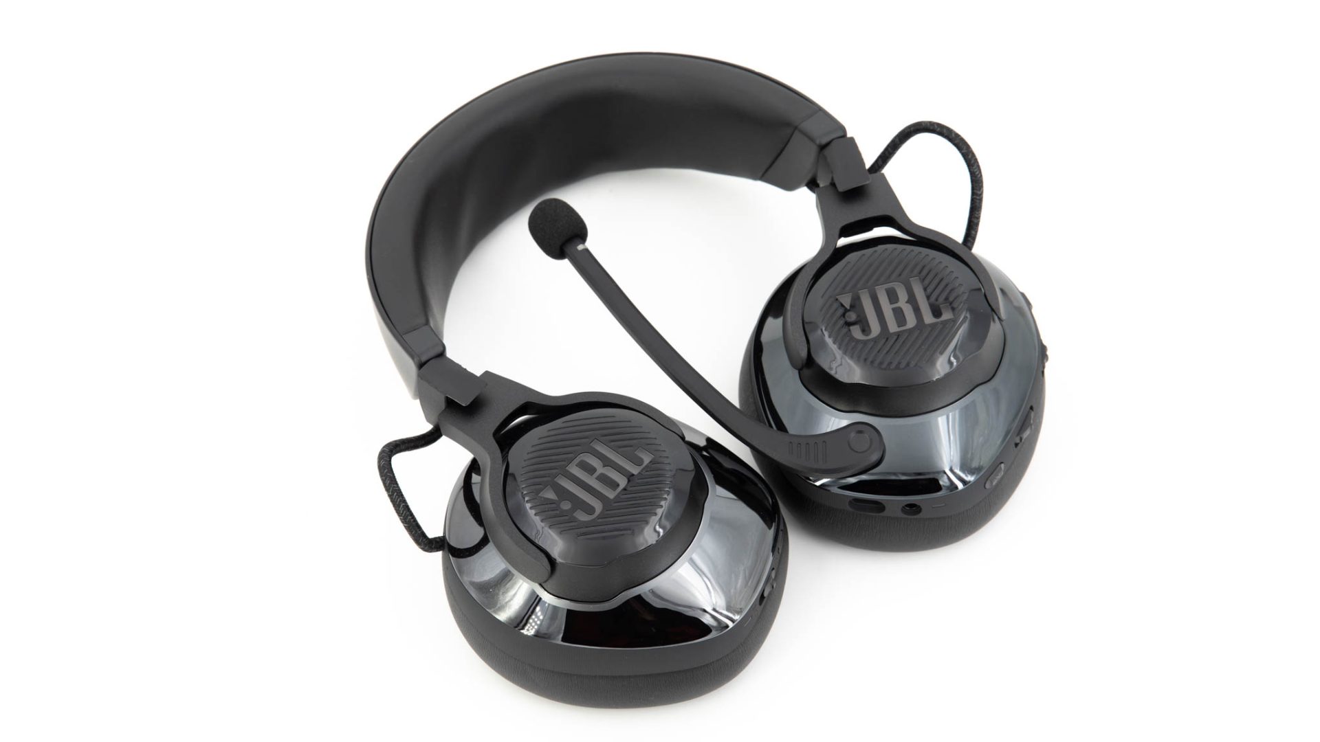 Die JBL Quantum 910 Wireless im Test, Gaming Headset mit herausragendem ...