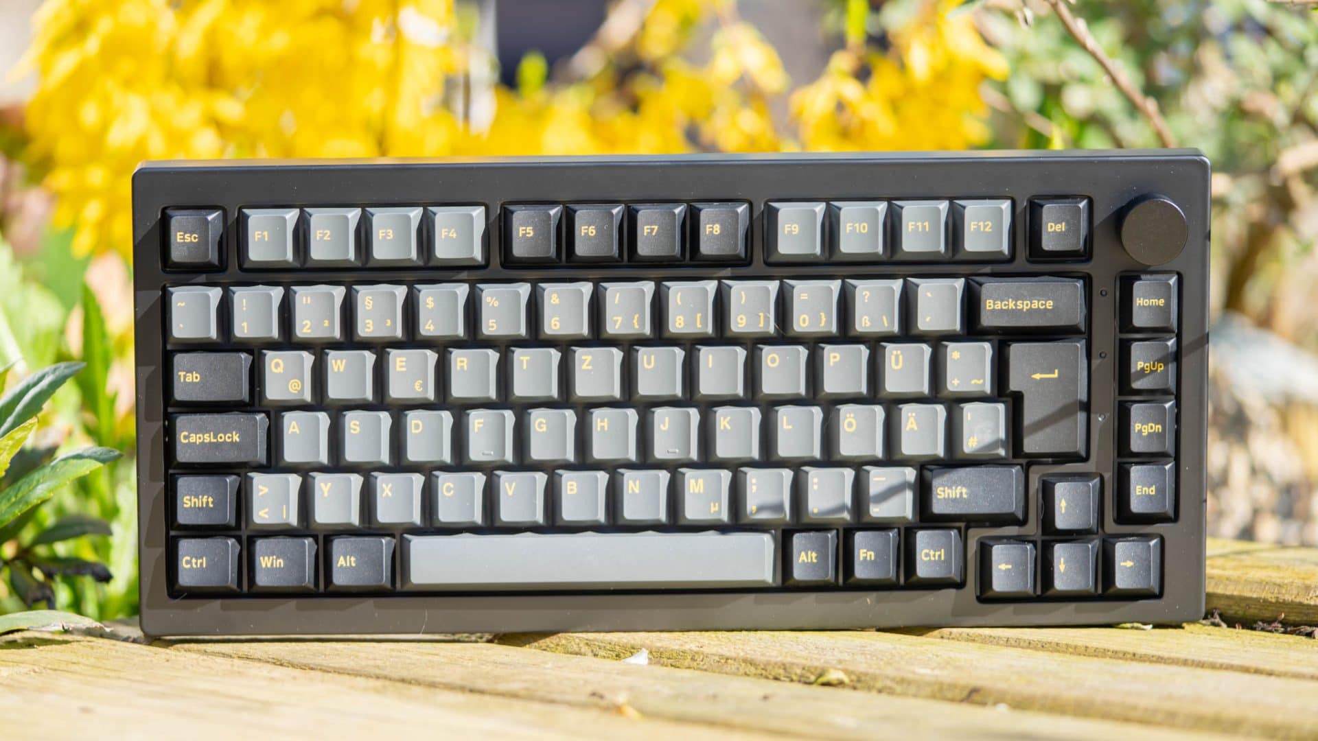 The highest quality cheap keyboard! Akko 5075S in the test - Techtest