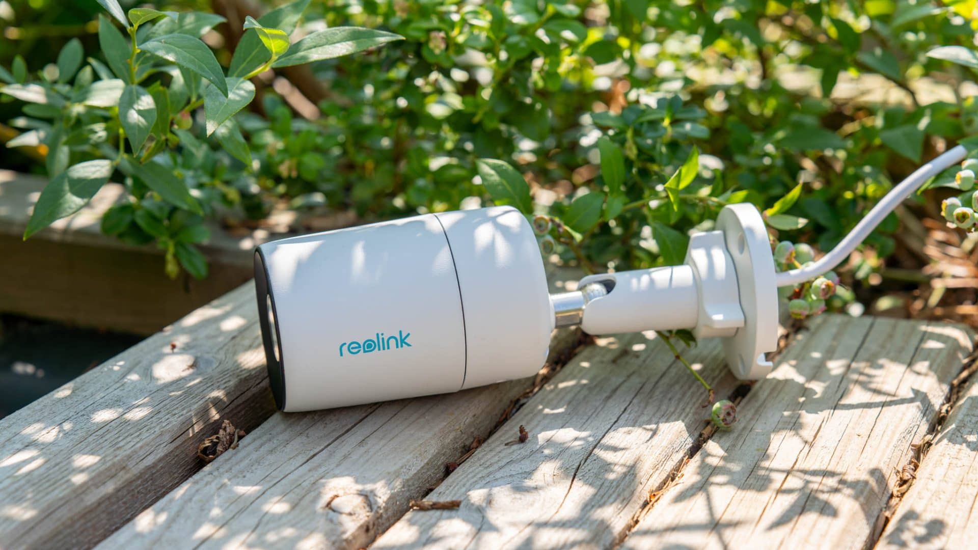 Farbige Nachtsicht dank Blende f/1.0 und großem Sensor, Reolink CX410 ...