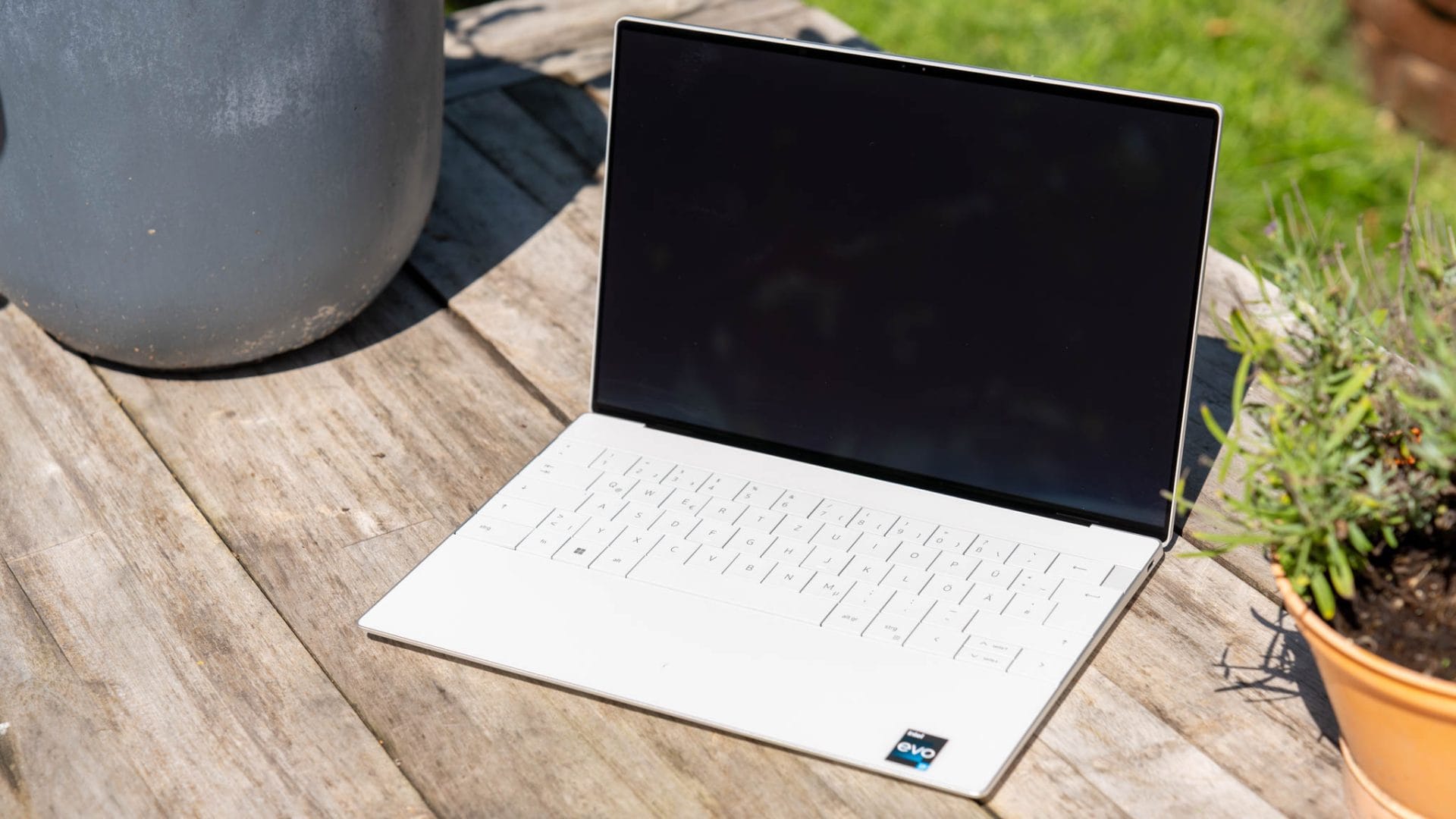 Test: Dell XPS 13 Plus 9320, spektakuläres Design aber dennoch gut im ...