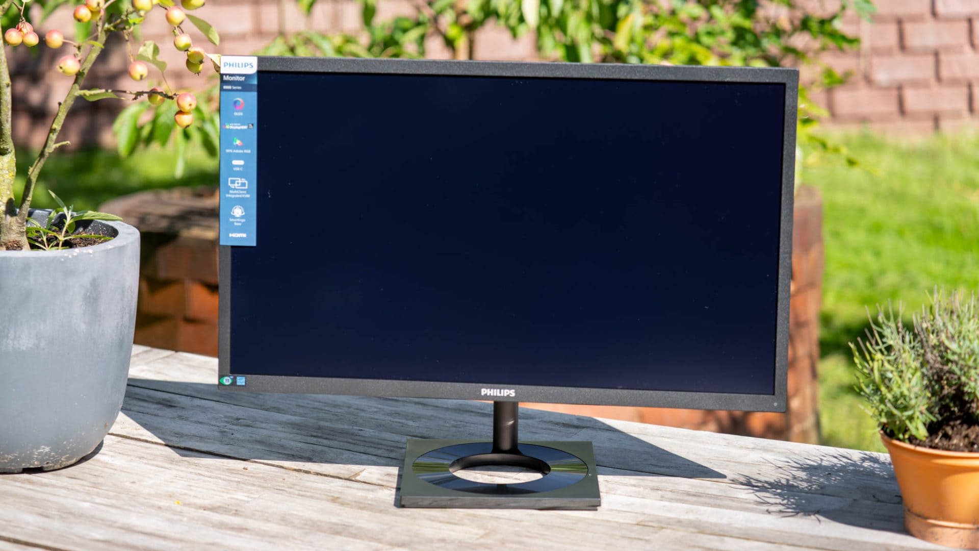 Der günstigste OLED PC-Monitor im Test, Philips 8000 27E1N8900 (26,9 ...