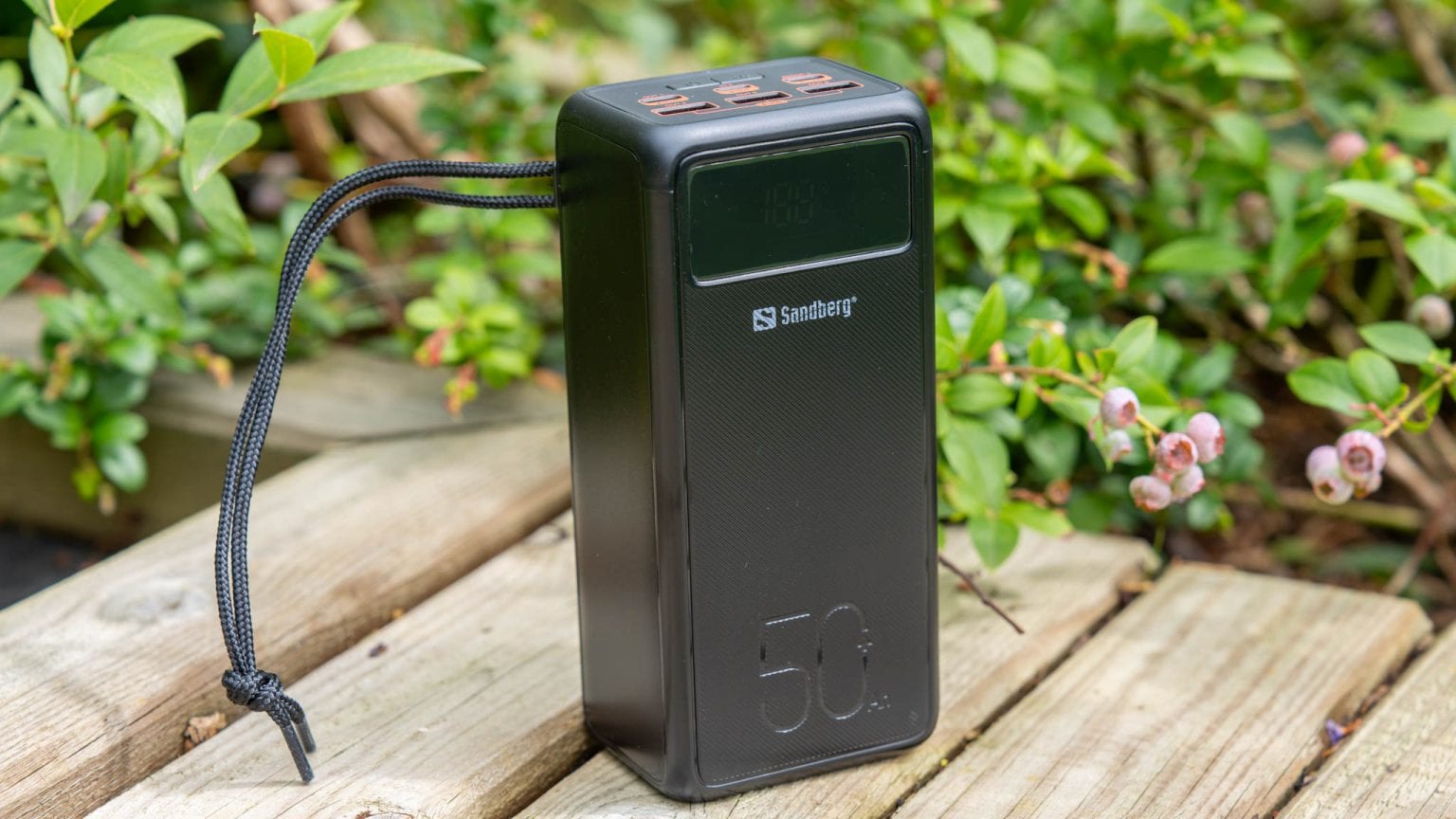 Eine 50000 mAh Powerbank im Test, die Sandberg Powerbank USB-C PD 130W ...