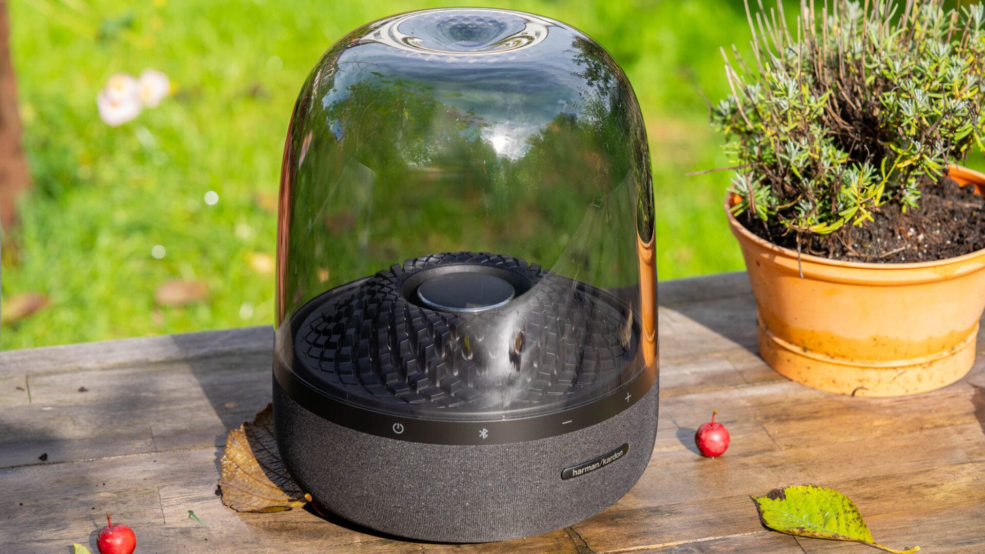 Harman Kardon Aura Studio 4 im Test, fantastisches Design trifft auf ...
