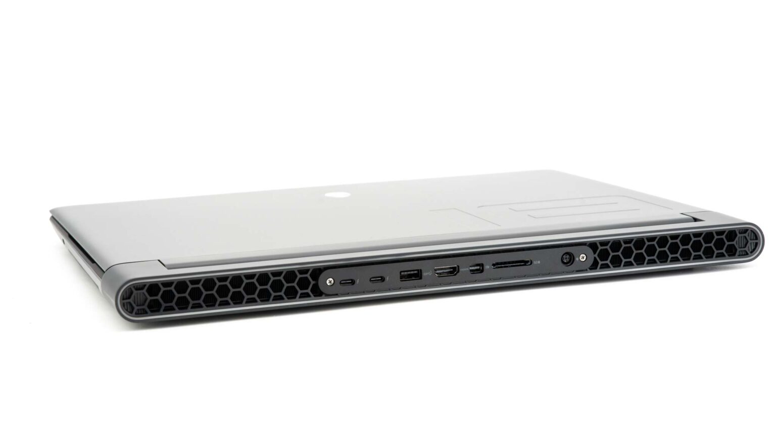 Alienware m18 im Test, monströse CPU Leistung im außergewöhnlichen ...