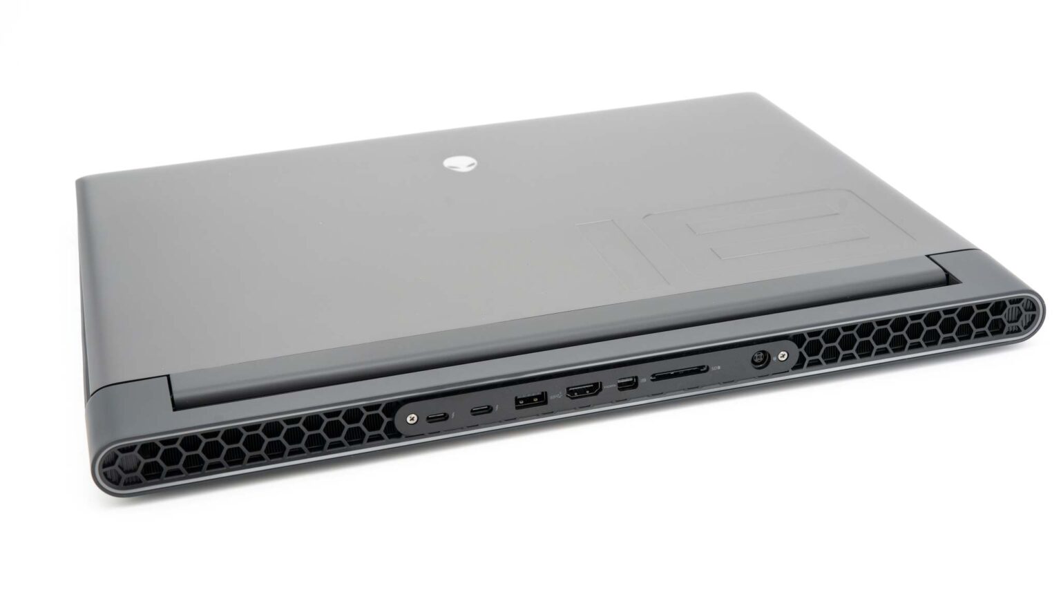 Alienware m18 im Test, monströse CPU Leistung im außergewöhnlichen ...