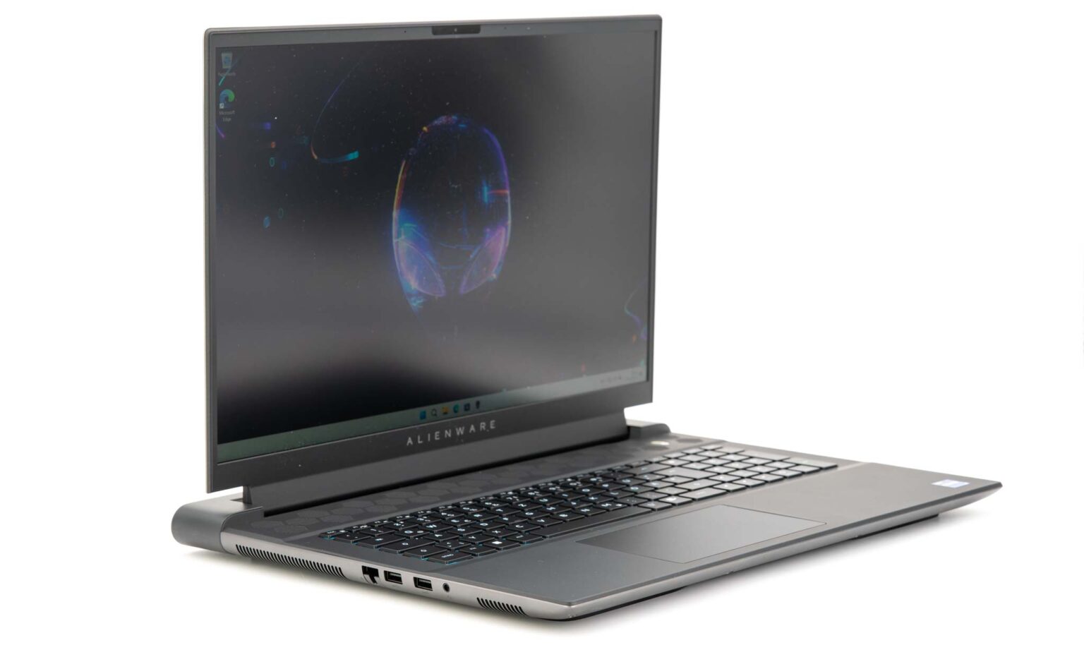 Alienware m18 im Test, monströse CPU Leistung im außergewöhnlichen ...