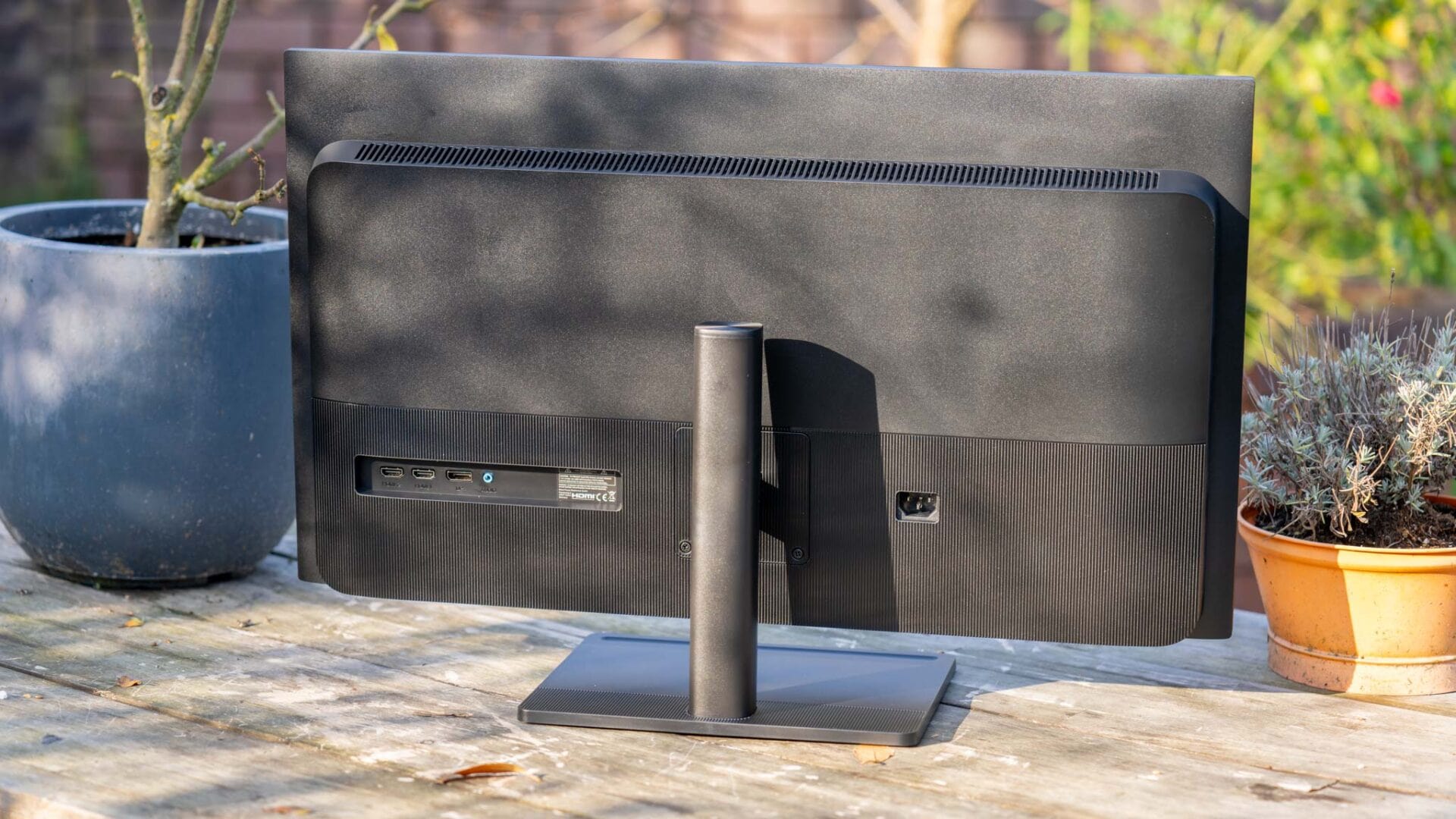 Günstiger 4K Monitor mit guter Bildqualität, LC-Power LC-M28-4K-UHD im ...