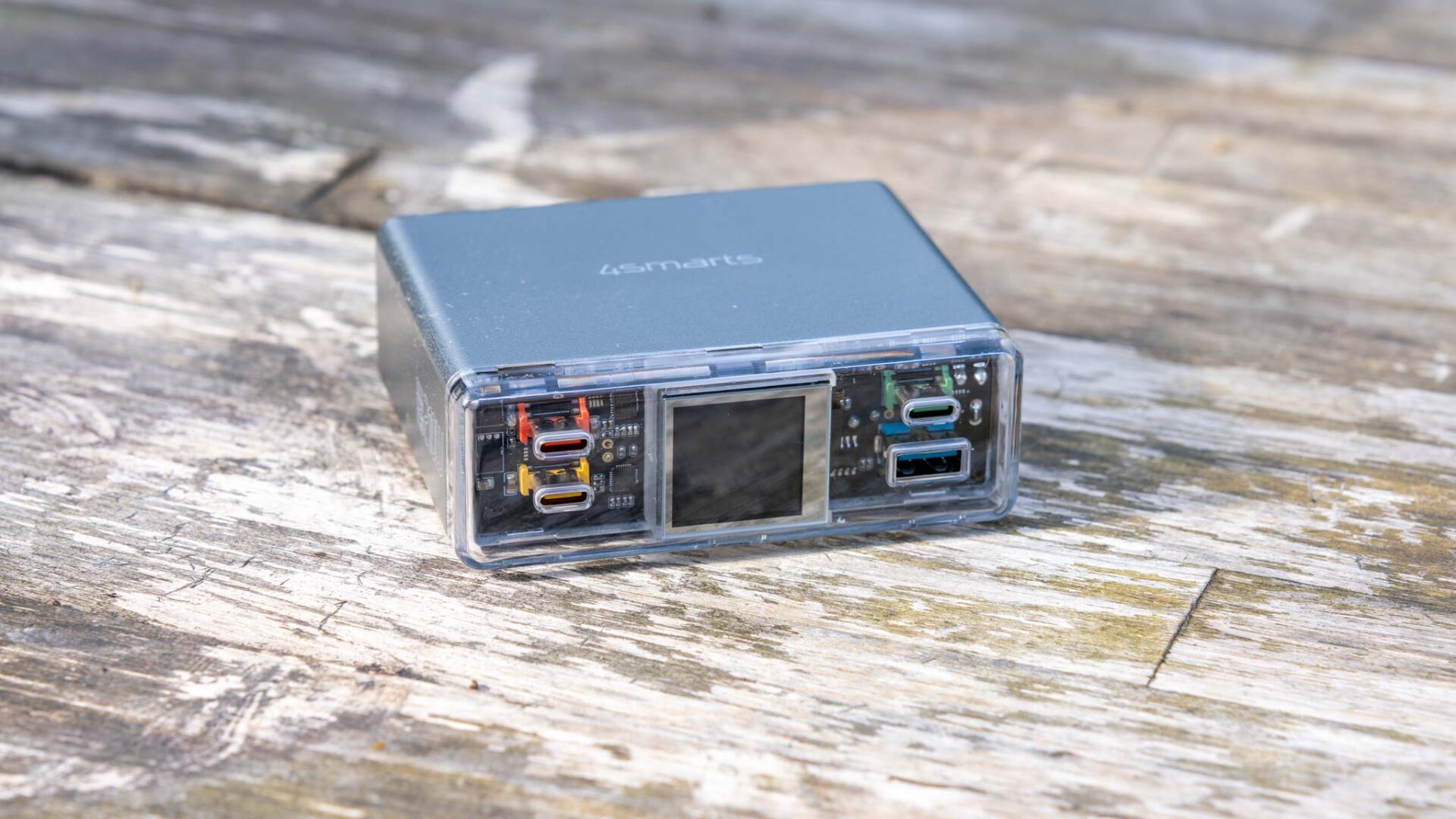 4Smarts Desk Charger Lucid GaN 210W im Test, ein außergewöhnlich cooles ...